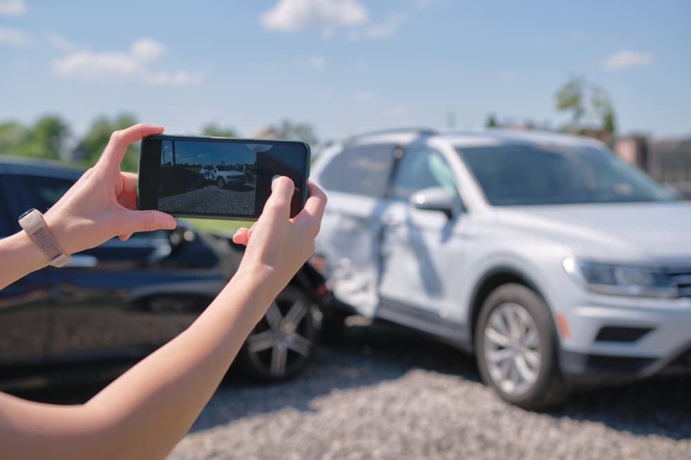 Take Photos at the Scene of an Accident | 800-PAIN-LAW
